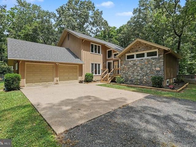 7005 River Rd, Fredericksburg, VA 22407