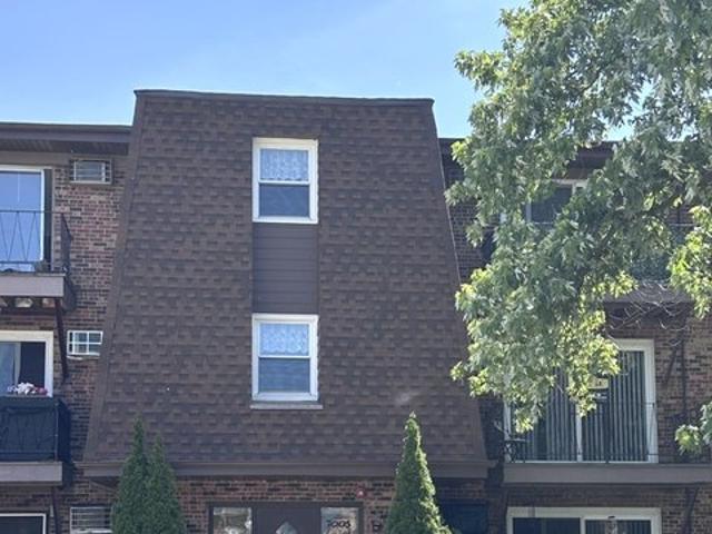 7005 99th St Apt 4, Chicago Ridge, IL 60415