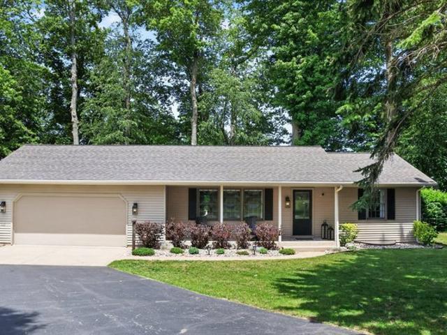 70070 2nd Ave, South Haven, MI 49090