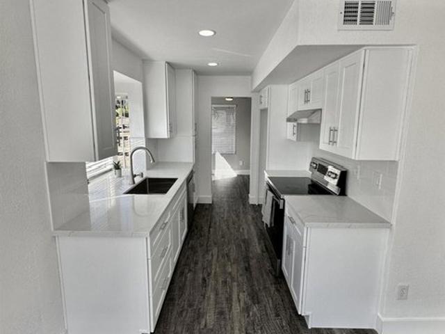 7007 Appian Dr Unit B, San Diego, CA 92139