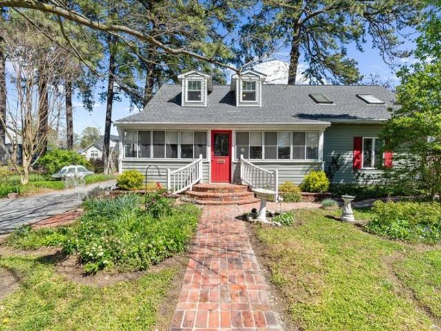 7007 Dover Ave, North Beach, MD 20714
