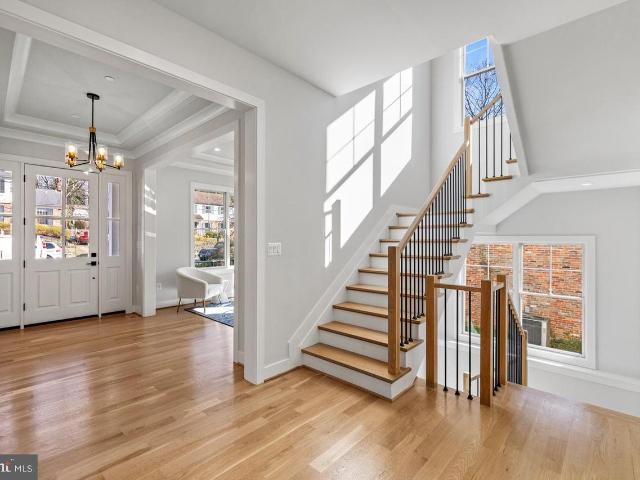 7008 Amy Ln, Bethesda, MD 20817 | MLS #MDMC2212