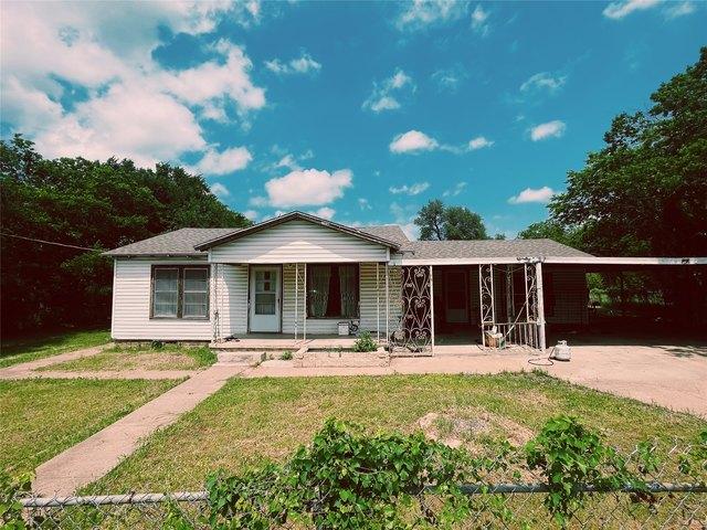7008 Greenbriar Crescent St, Lake Worth, TX 76135