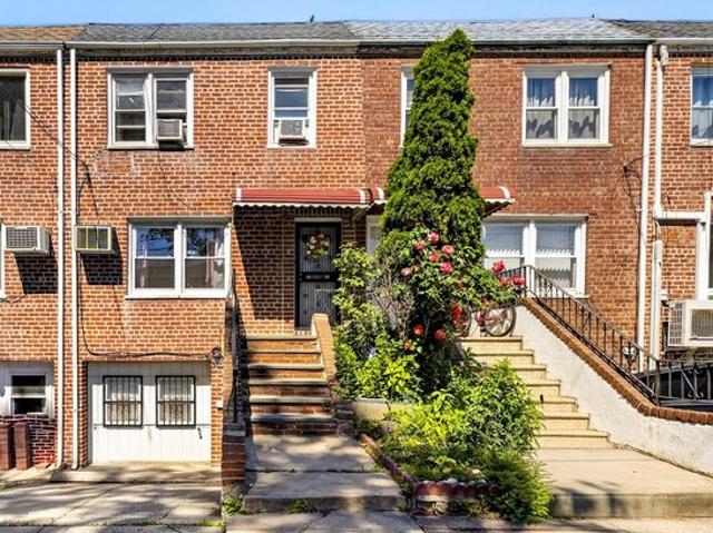 7008 th St, Fresh Meadows, NY 11365