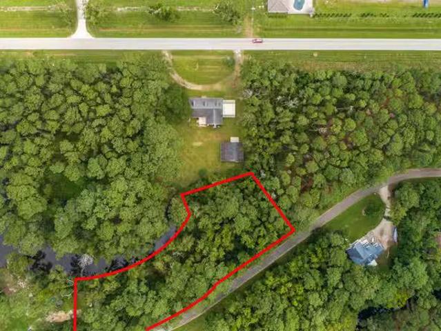 7008&7010 FAIRWINDS DRIVE # 5 & 6, ORIENTAL, NC 28571 Vacant L.
