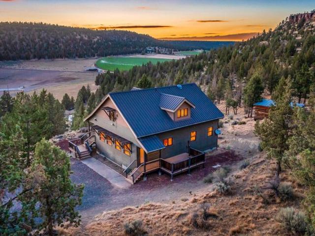 70090 McKenzie Canyon Rd, Sisters, OR 97759