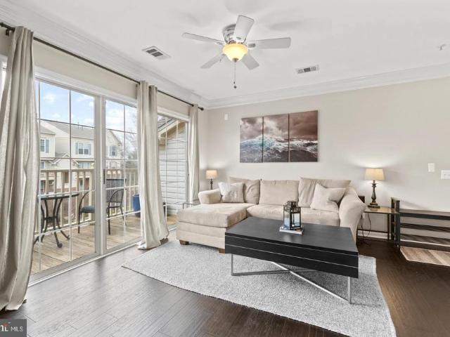 7009 Metropolitan Place # 301