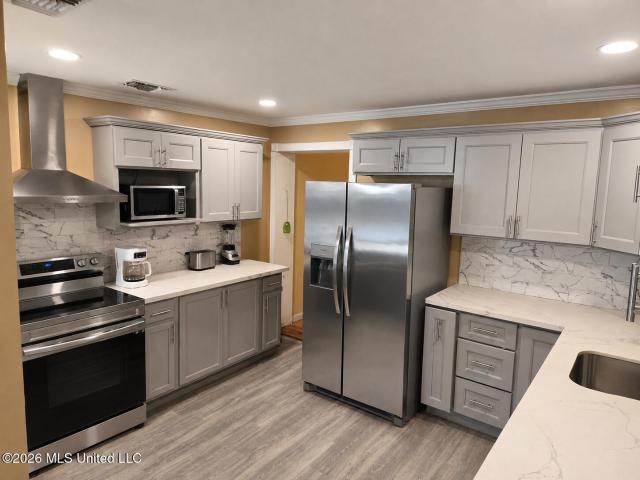 7009 Mississippi 43