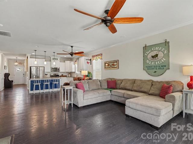 7009 Mirna Lane