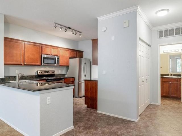 7009 E Acoma Dr Unit 2105, Scottsdale, AZ 85254