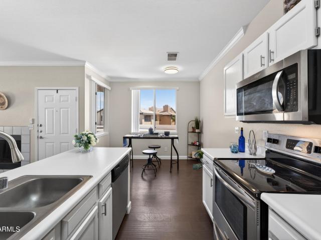 7009 E ACOMA Drive # 2073