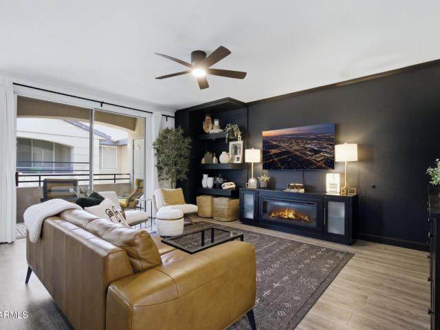7009 E ACOMA Drive # 2087