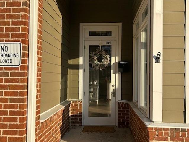 7009 Lenox Village Dr
