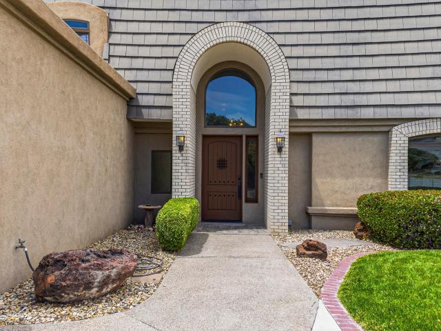 7009 Pala Mesa Court NE