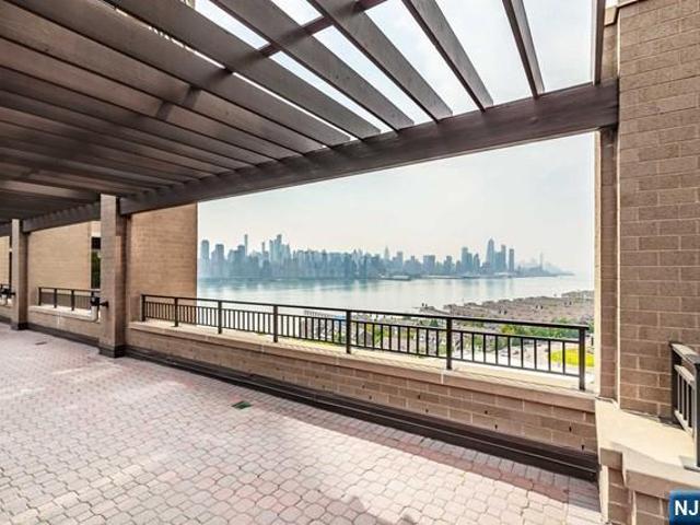 7000 Boulevard East # 41L