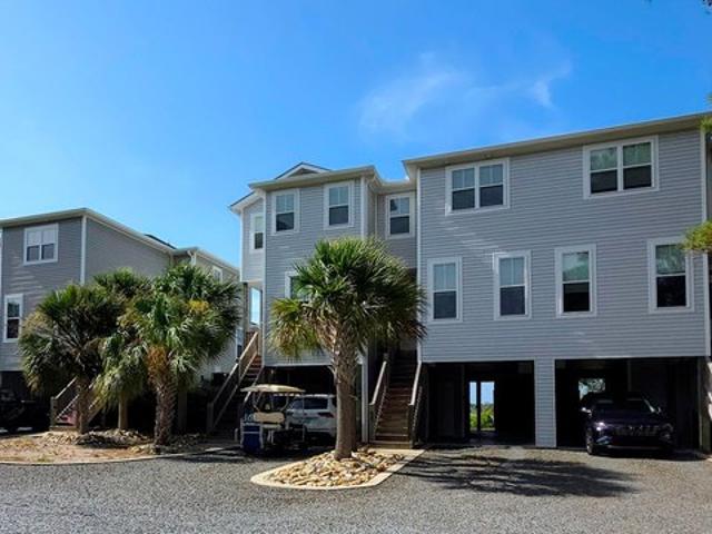 7000 E Yacht Dr Unit B2, Oak Island, NC 28465