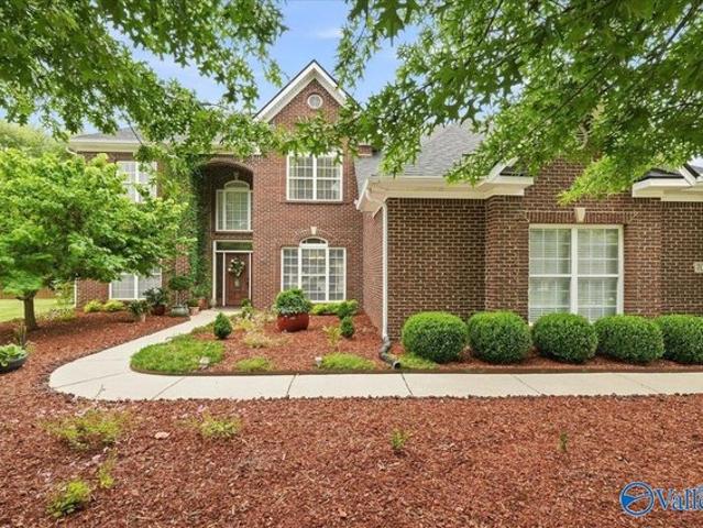 7000 Greystone Ln SE, Owens Cross Roads, AL 35763