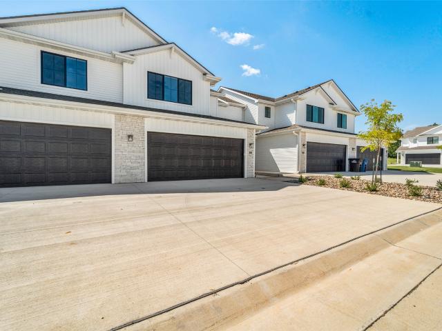 7000 Lake Hill Avenue 66