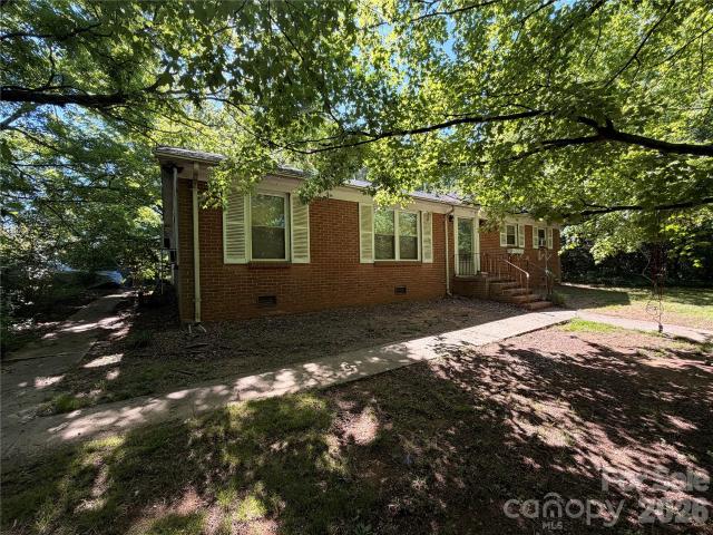 7000 Ridge Lane Road