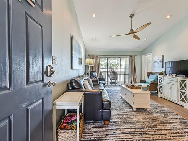 7000 Seawall Blvd Apt 238, Galveston, TX 77551