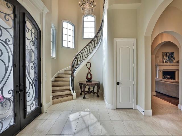 7001 Oakmont Terrace