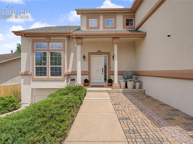 7001 Oasis Butte Drive