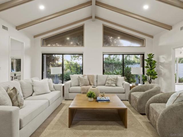 7001 Almaden Ln, Carlsbad, CA