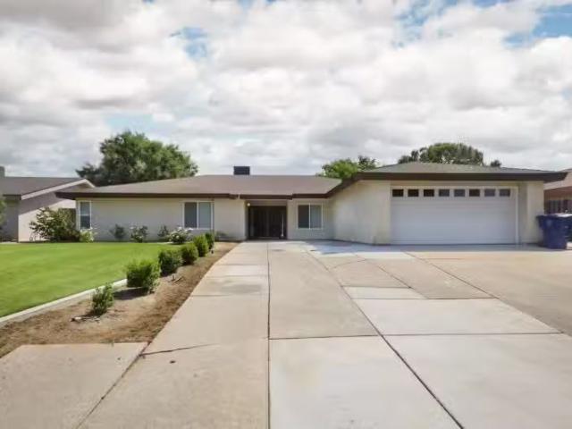 7001 Altaville Ln, Bakersfield, CA 93309