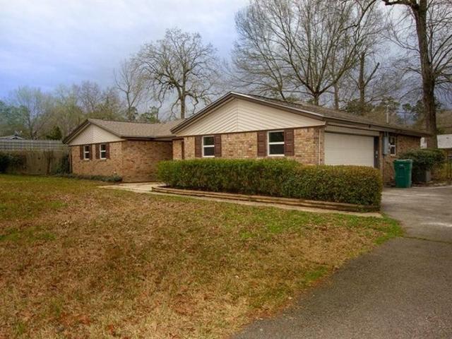 7001 Guy Ln, Orange, TX 77632
