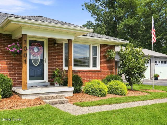 7001 Ridge Farm Ct