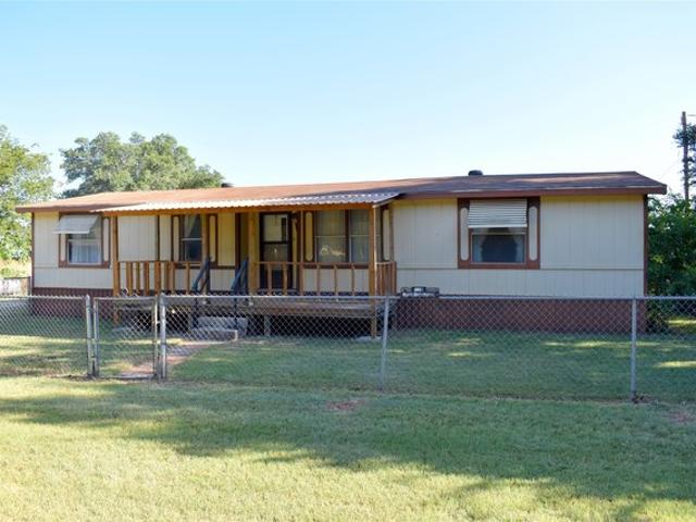 7002 Blackbird Ln, Brownwood, TX 76801