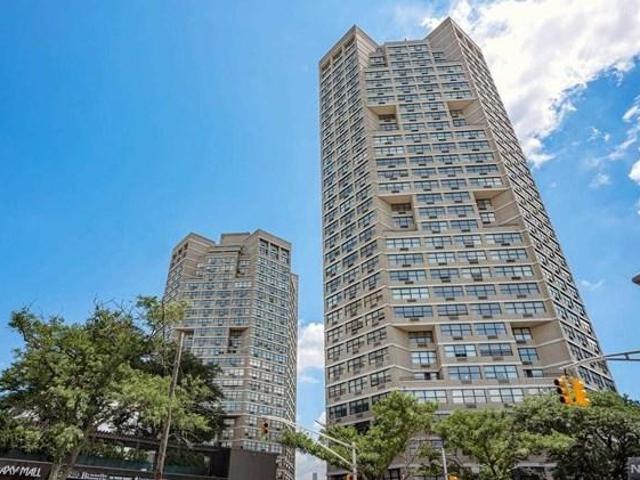 7002 Boulevard E #9B, Guttenberg, NJ 07093