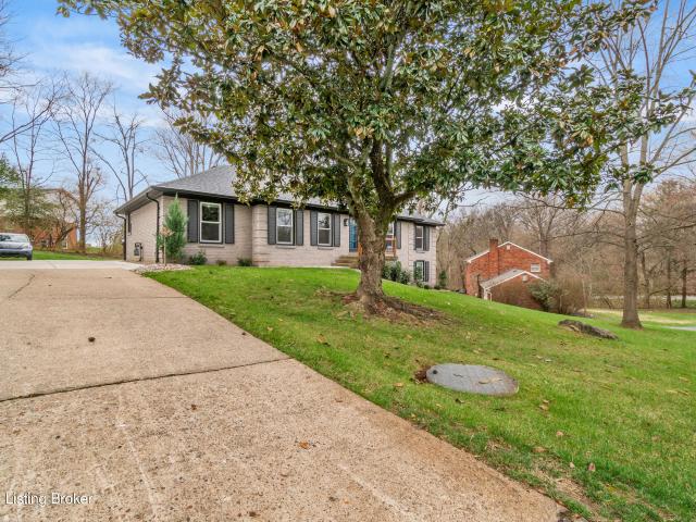 7002 Green Spring Dr