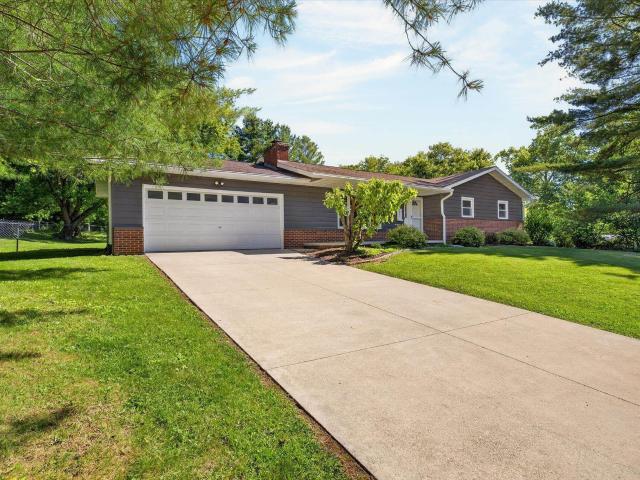 7002 W Lori Ann Lane