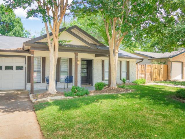 7002 Whispering Oaks Dr
