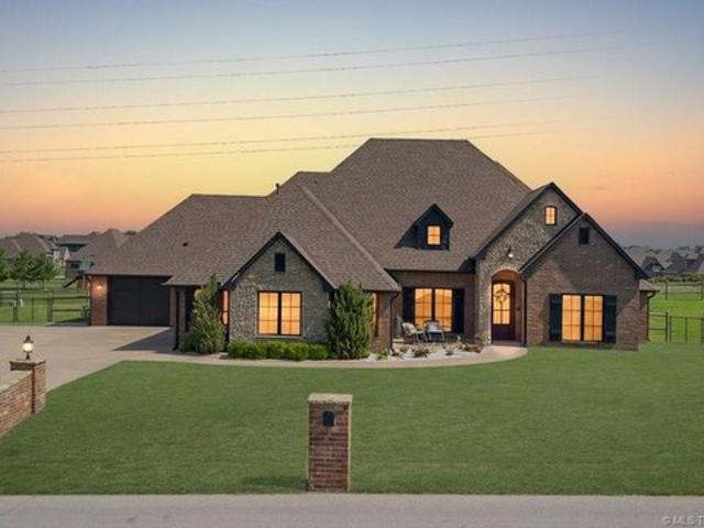 7003 E 88th St N, Owasso, OK 74055