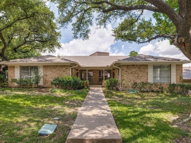 7003 Kingsbury Dr, Dallas, TX 75231