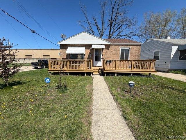 7003 Lozier Ave, Warren, MI 48091