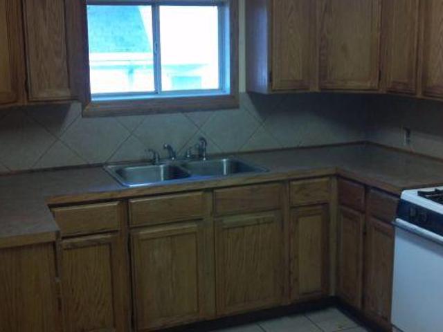 $700 / 3br home 3 bed 1 1/2 bath omaha map