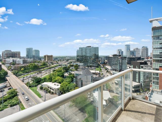 700 12th Ave S # 1101