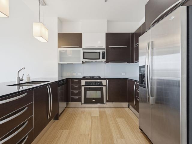 700 12th Ave S # 1208
