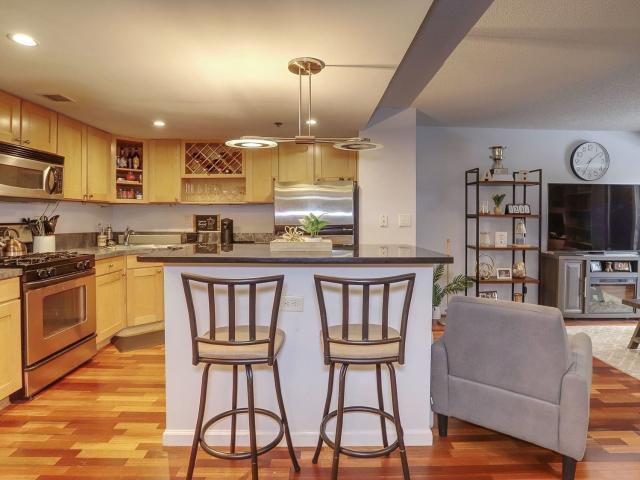 700 1st St Unit# 4L, Hoboken, US, NJ