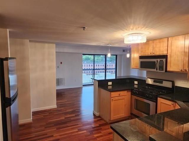 700 1st St Unit 9q, Hoboken, US, NJ