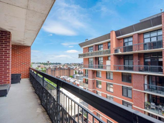 700 1St St # 16PN