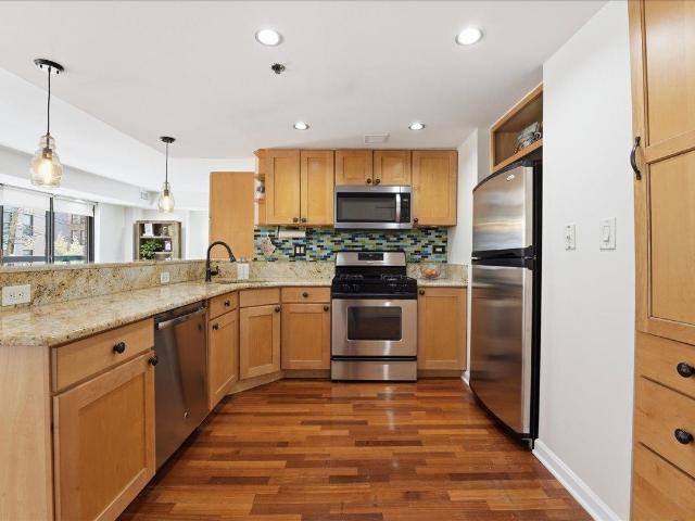 700 1St St # 3H