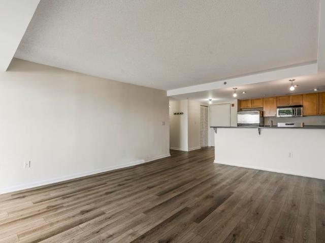 700 1St St # 8F