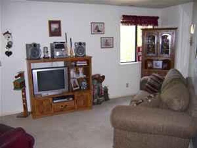 $700 / 2br 2 bedroom 1 bath + loft condo for rent near Ogden Canyon. Ogden