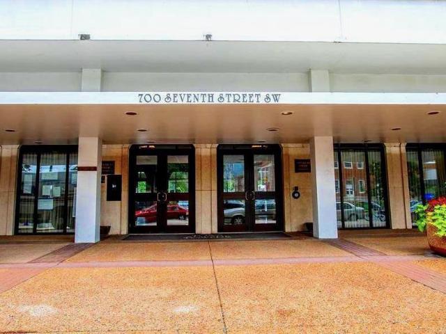 700 7th St SW, Unit 406, Washington, DC 20024 | MLS #DCDC2249