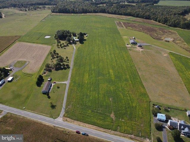 700 769 Sandtown Rd, Felton, DE 19943