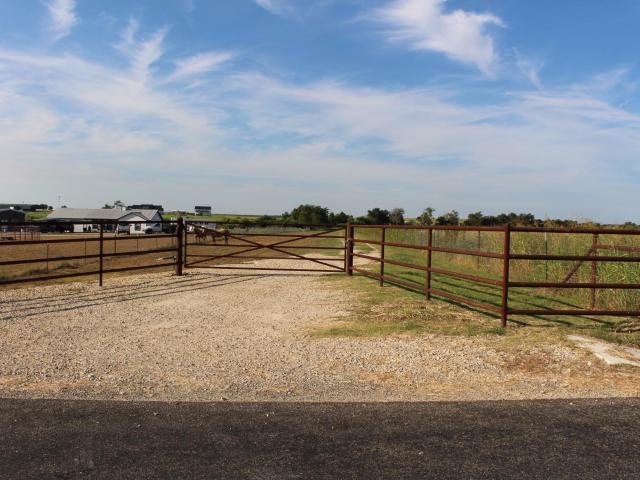 700 County Road 330 Rd
